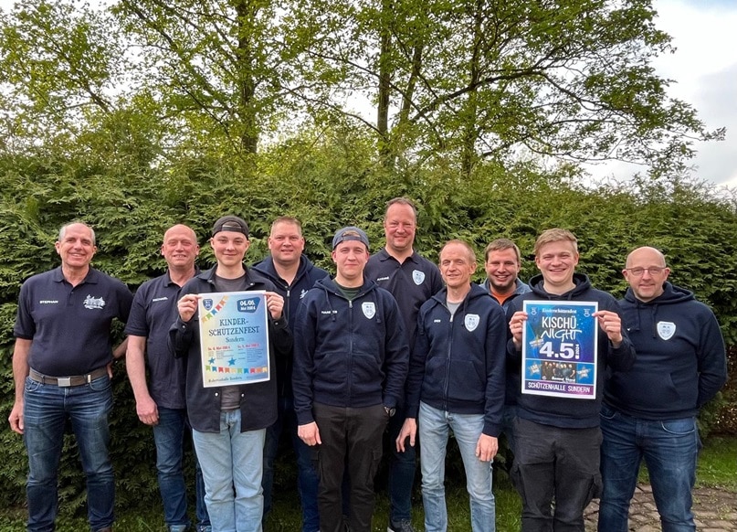 Kinder eröffnen die Schützensaison in Sundern